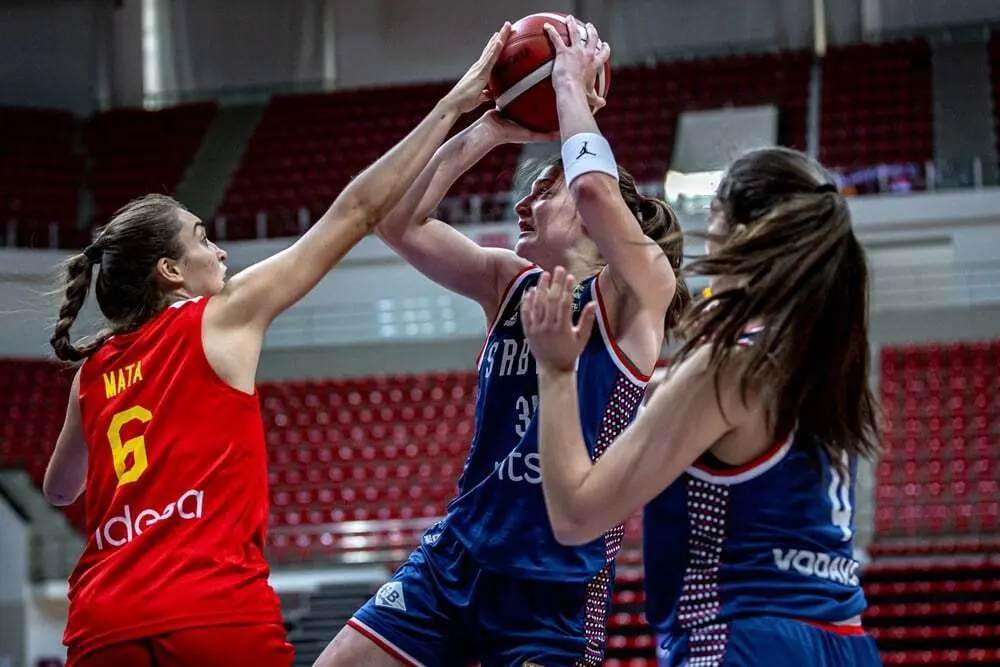 Bronce europeo para Marina Mata y Ariadna Termis