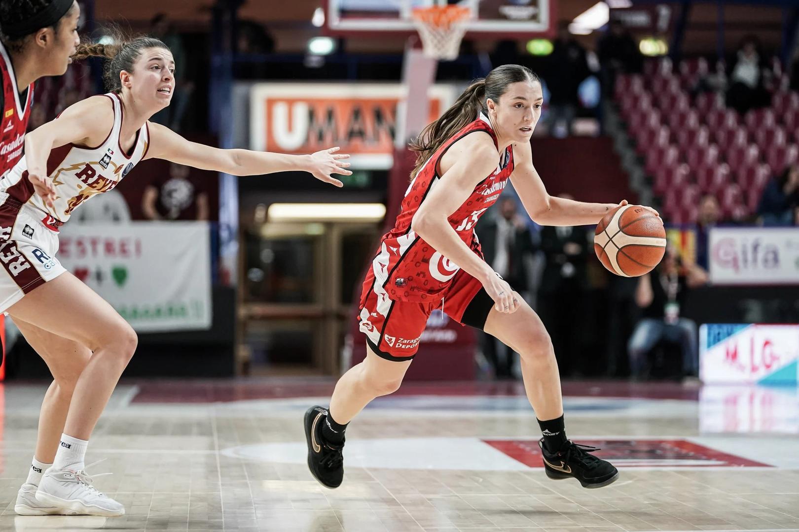 Helena Pueyo: "Hemos estado tan cerca de tantas cosas… ojalá ganar la Copa"